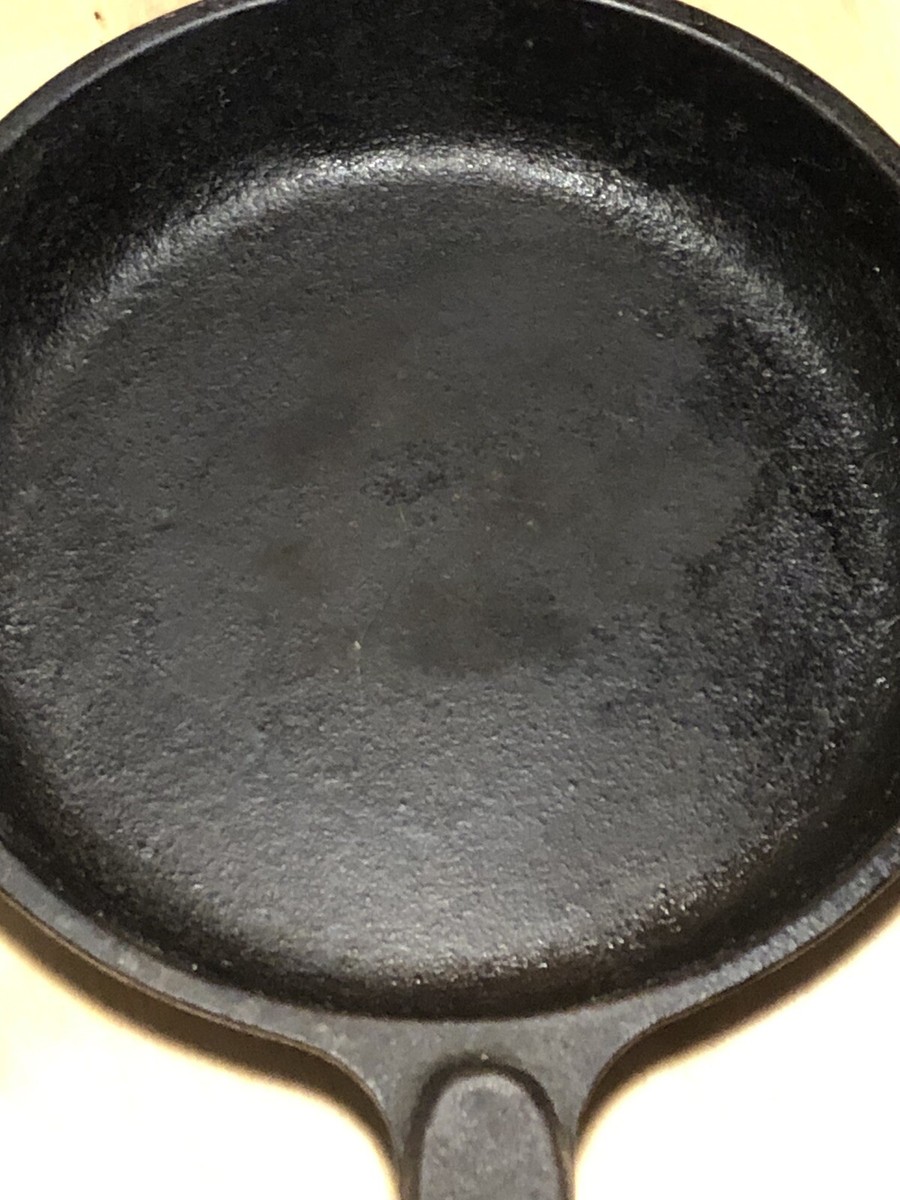 WAGNER'S 1891 ORIGINAL CAST IRON COOKWARE 6 1/2 INCH SKILLET WAGNER'S 1891 ORIGINAL CAST IRON COOKWARE 6 1/2 INCH SKILLET