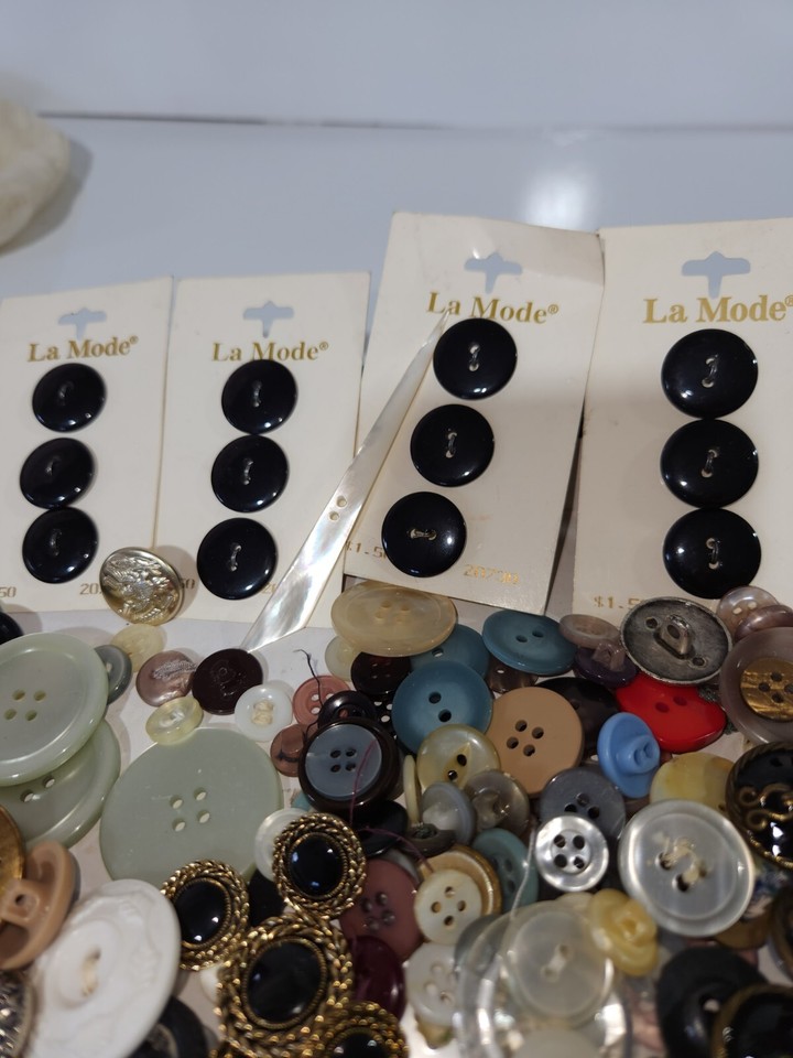 3/4 Pound Vintage Buttons Variety Metal Plastic Mother Of Pearl New LaMode & Use | eBay