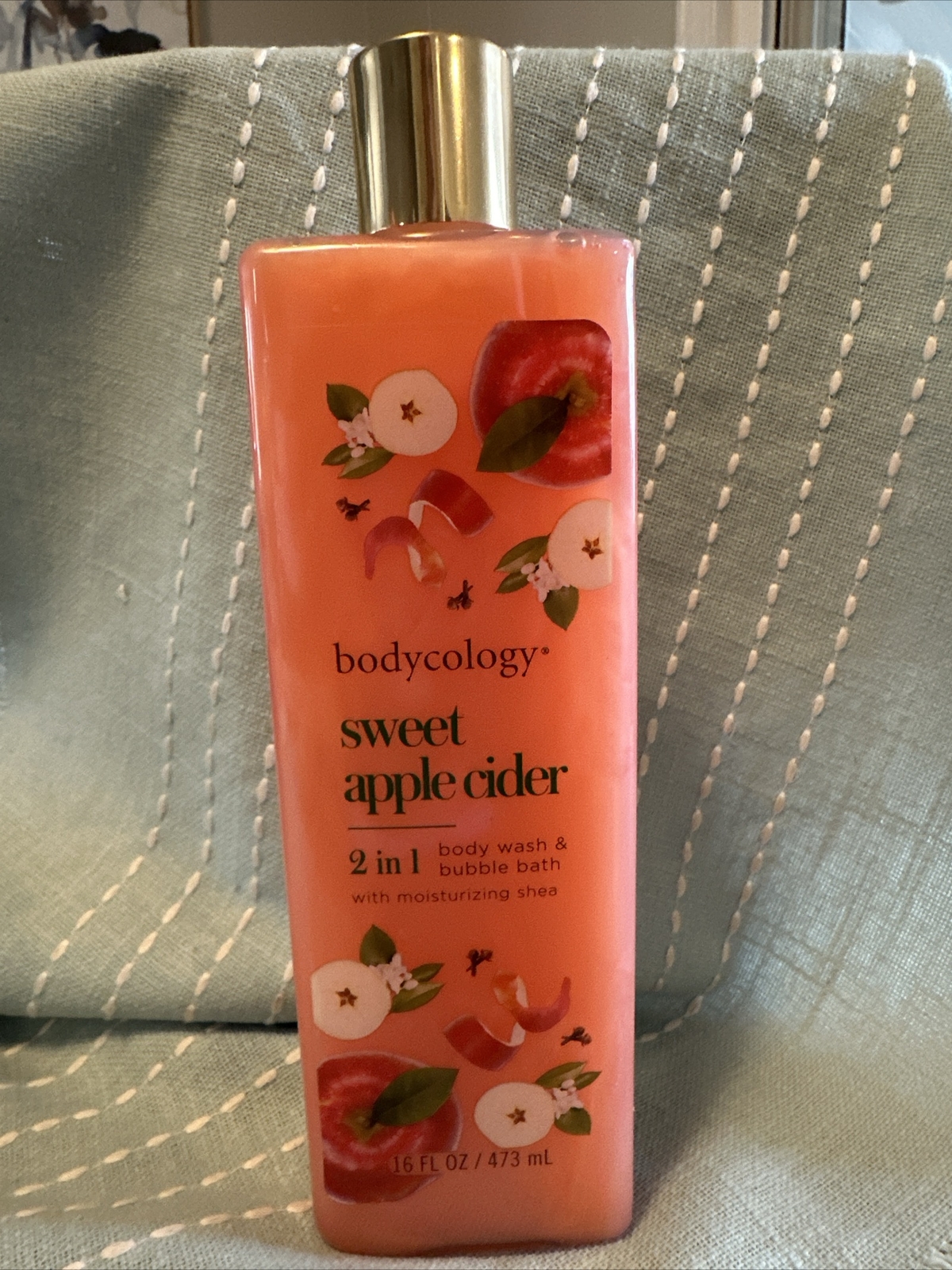 New ~ Bodycology Sweet Apple Cider 2 In 1 Body Wash And Bubble Bath ~16