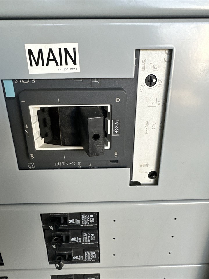 Siemens 400 Amp 208/120 3 Phase Breaker Panel MDP W/ Breakers 42 ...