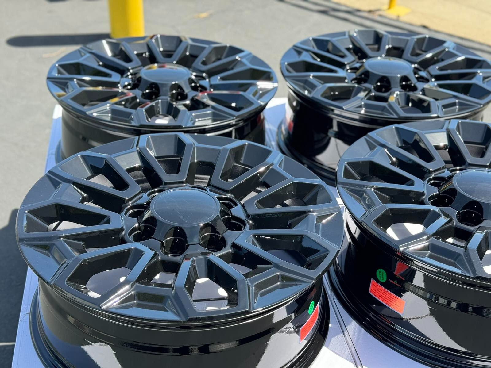 22" x 8.5" 8x180 22x8.5 Rims 2500 3500 Chevy Silverado GMC Sierra HD ...