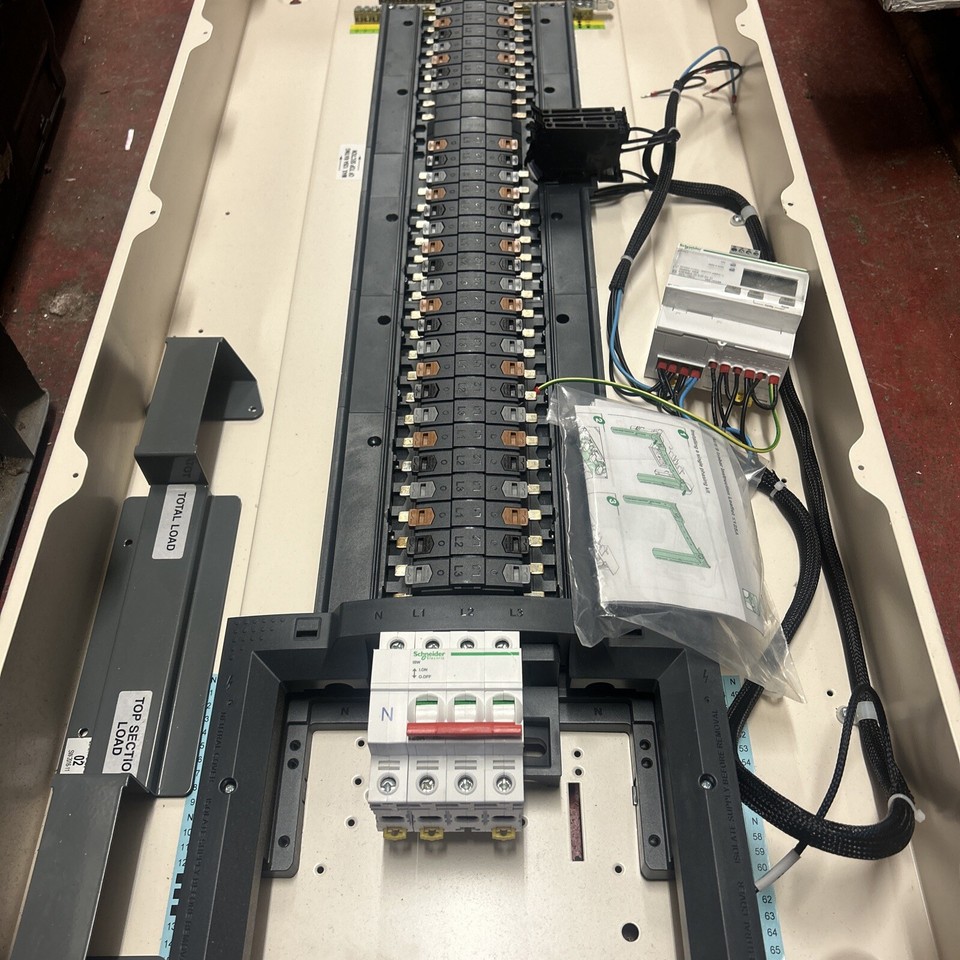 Schneider Acti9 3 Phase Distribution Board Main Switch Split Meter ...