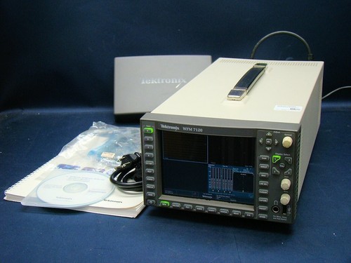 Tektronix WFM7120 Multi-Standard Multi-Format Waveform Monitor one item ...