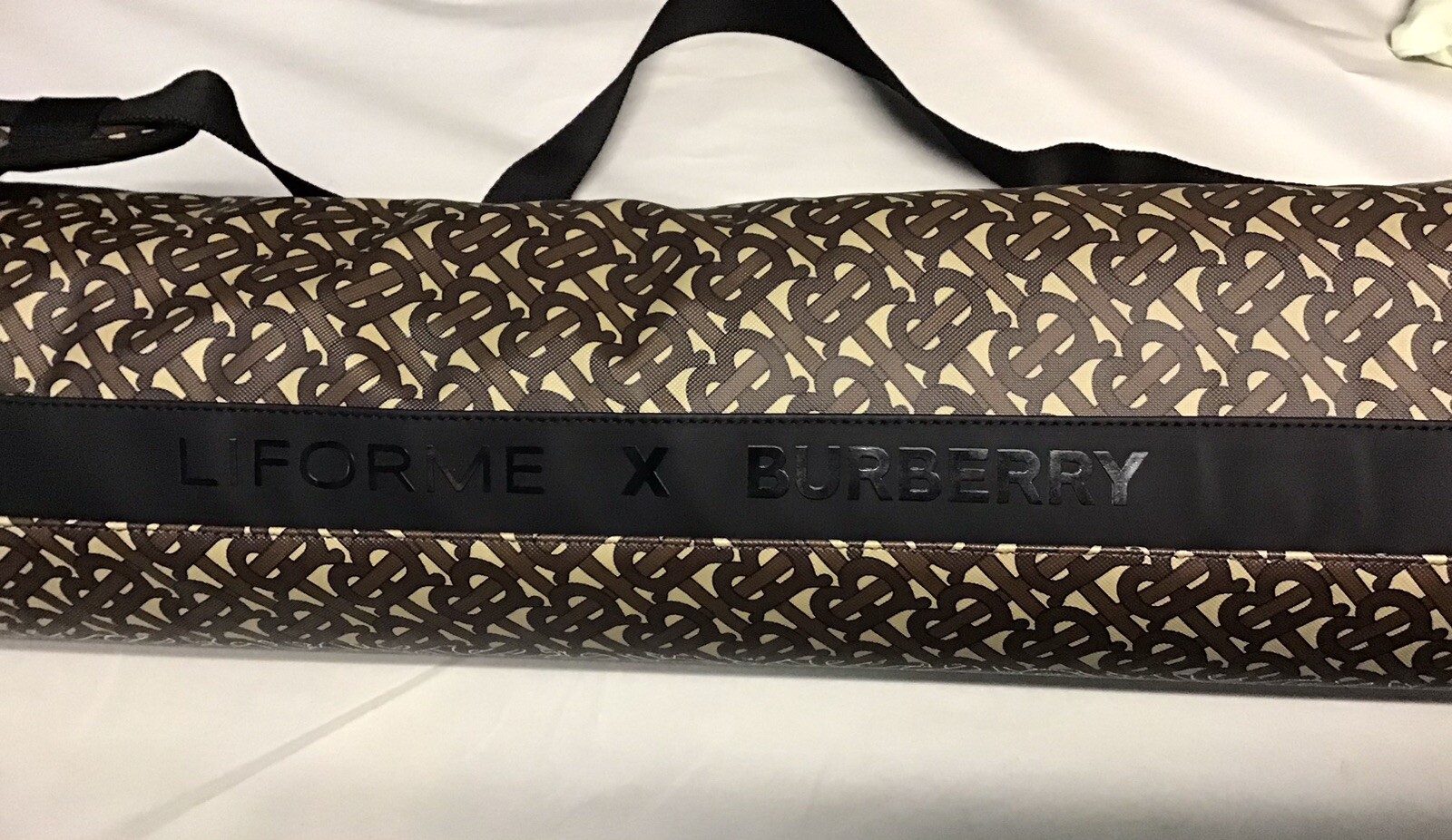 BURBERRY+x+Liforme+YOGA+MAT+with+Brown+CARRYING+CASE+and+DUST+BAG for ...