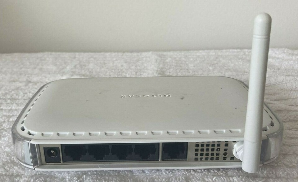 NETGEAR WGT624 V3 WIRELESS 108 MBPS FIREWALL ROUTER 4 PORT WHITE VERY ...