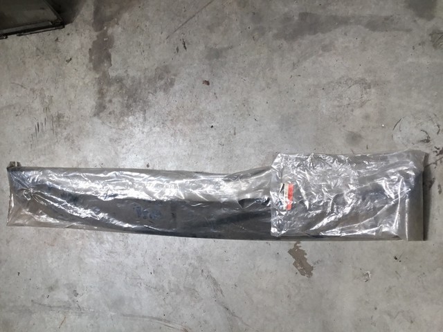 Triumph Tr6 Front Spoiler OE for sale online | eBay