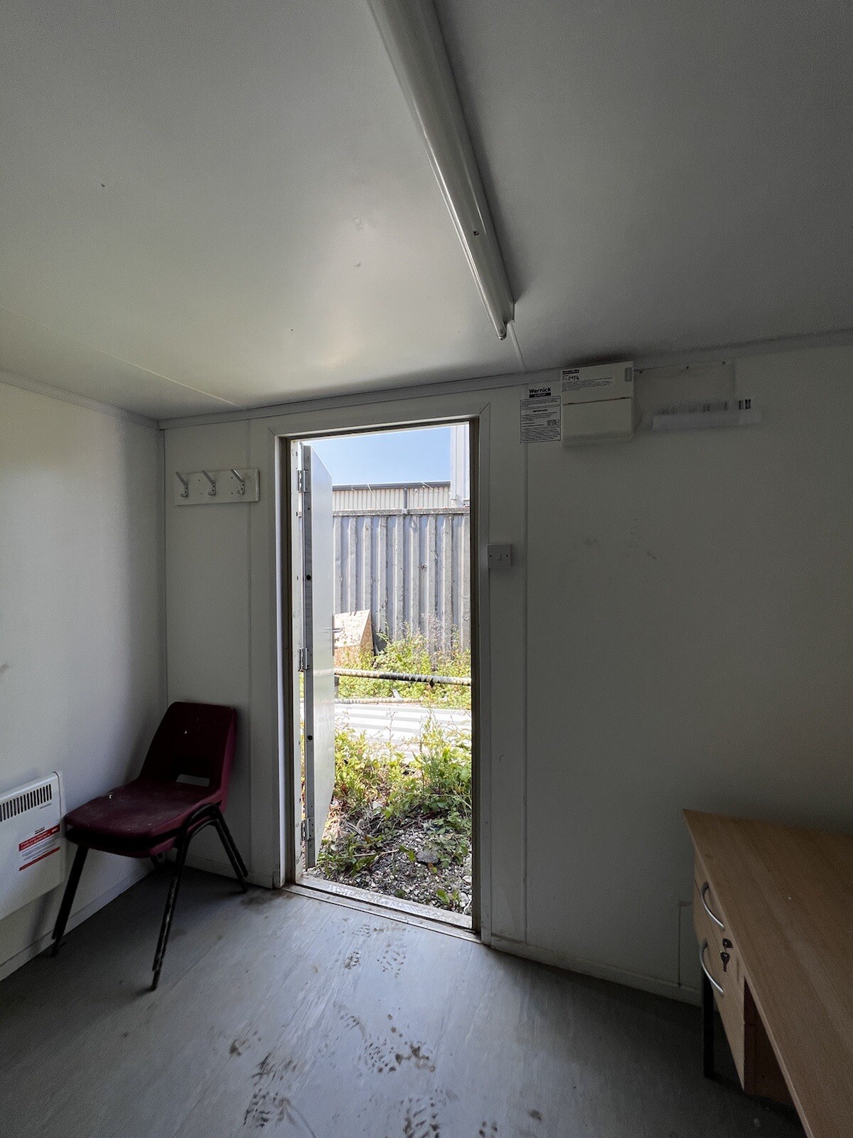 20ft Storage Container / Secure Store / Shipping Container / 50 / 50 Cabin | eBay UK