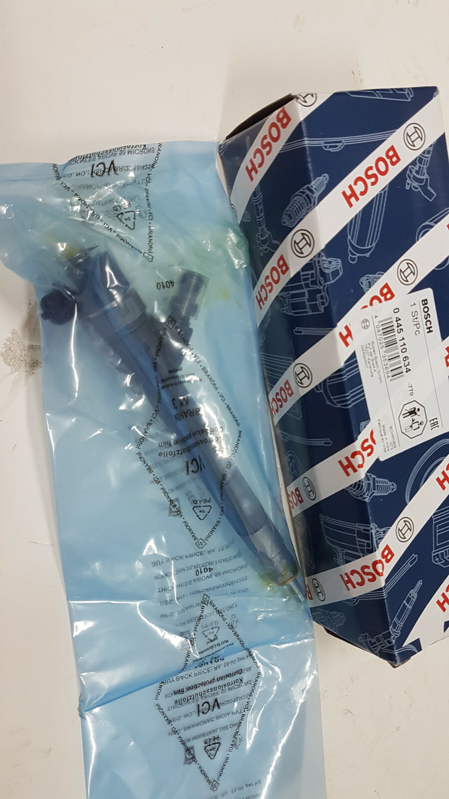 Bosch Fuel Injector 0445110634 for Renault Master 2.3 Trafic Vauxhall ...