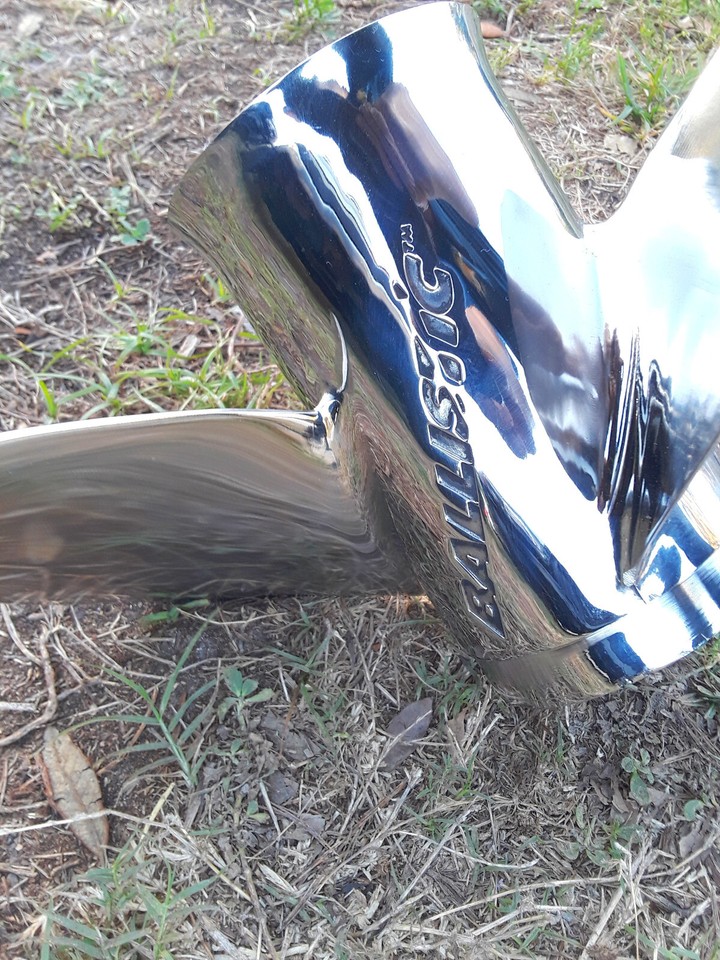 Johnson Evinrude 13 1/2 x 17p Stainless Steel *BALLISTIC* Propeller RH ...