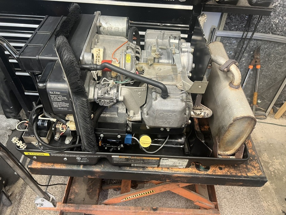 ONAN MICROQUIET 3600 LP GENERATOR (click Item Description Needs Work ...