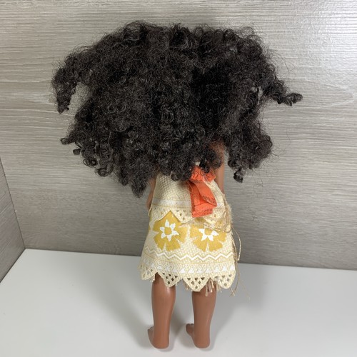 Disney Store Princess Moana Doll Classic Articulated Jointed Arms 11 ...