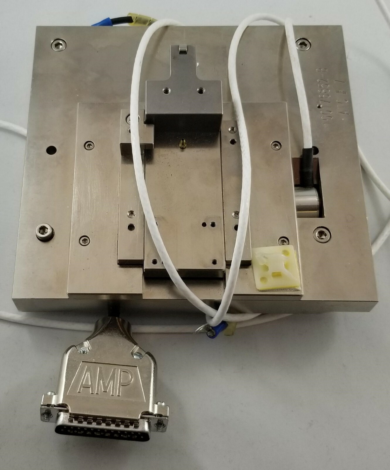 Queensgate Instruments Digital Piezo Translator Matched with Piezo DTP ...