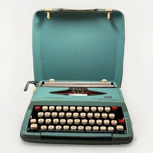 Vintage Smith-Corona Corsair Teal Typewriter SCM W/ Case Made in ...