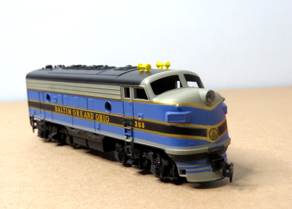 HO TYCO MANTUA 402-25 BALTIMORE AND OHIO F7 DIESEL POWERED LOCO BOXED ...