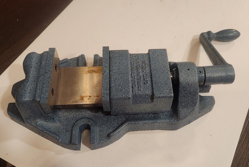 L.S STARRETT ATHOL MASS CAT 1024 VISE - ORIGINAL PAINT, ORIGINAL PKG ...