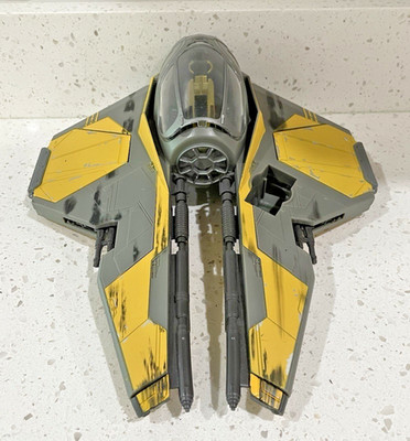 Star Wars Fighter Ship Anakin Skywalker Jedi Starfighter Yellow/Grey ...