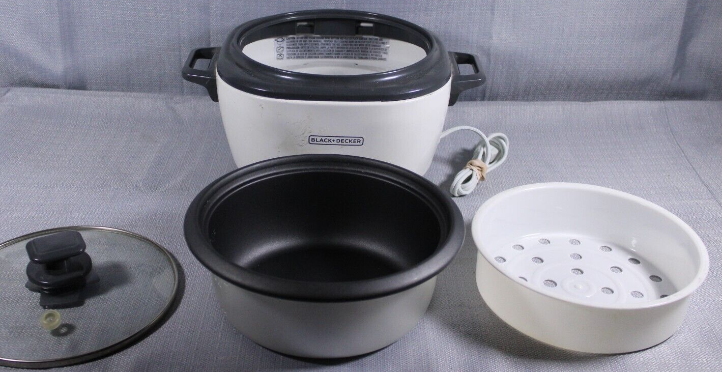 BLACK+DECKER 6-Cup Rice Cooker with Steaming Basket White RC506 ...