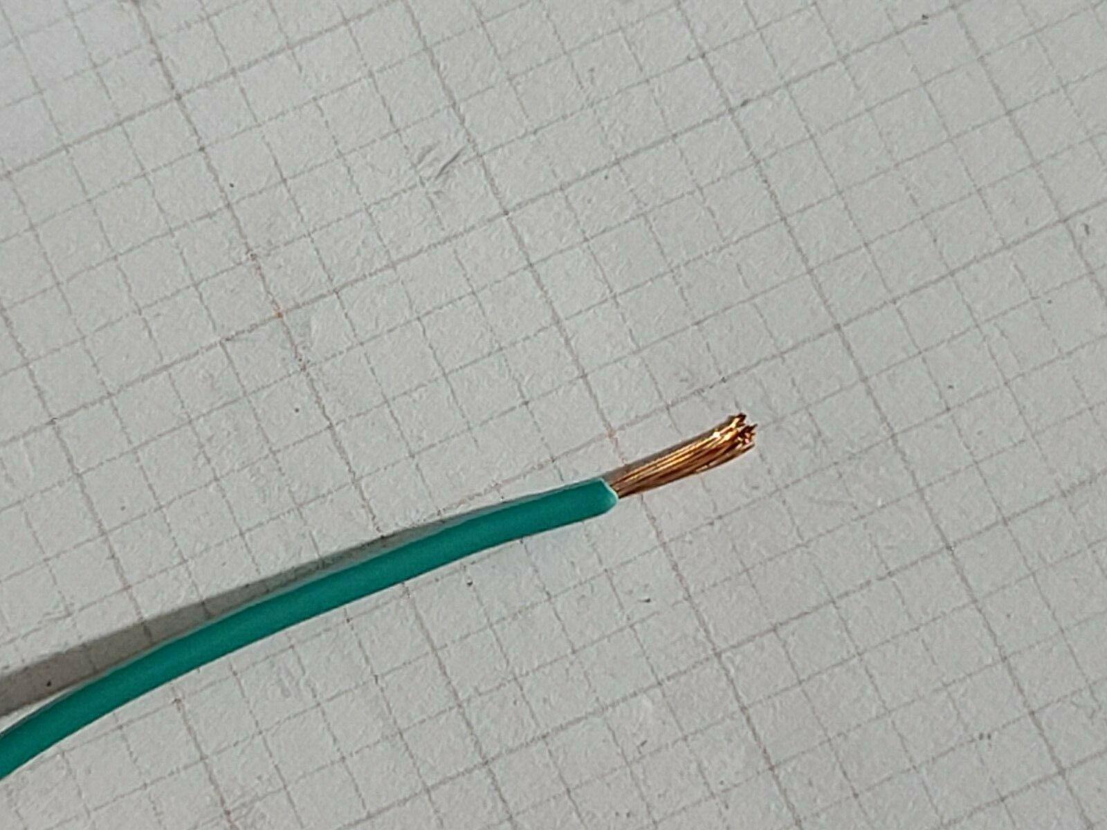 Copperfield #18awg TXL SAE J1128 XLPE Auto Lead Wire 125C Green/White ...