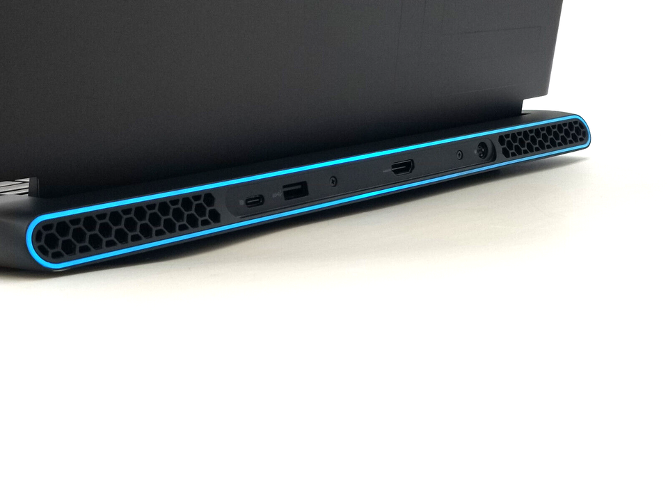 Dell Alienware m15 R7 Laptop PC i7-12th Gen 16GBRam 1TB SSD NVIDIA RTX ...