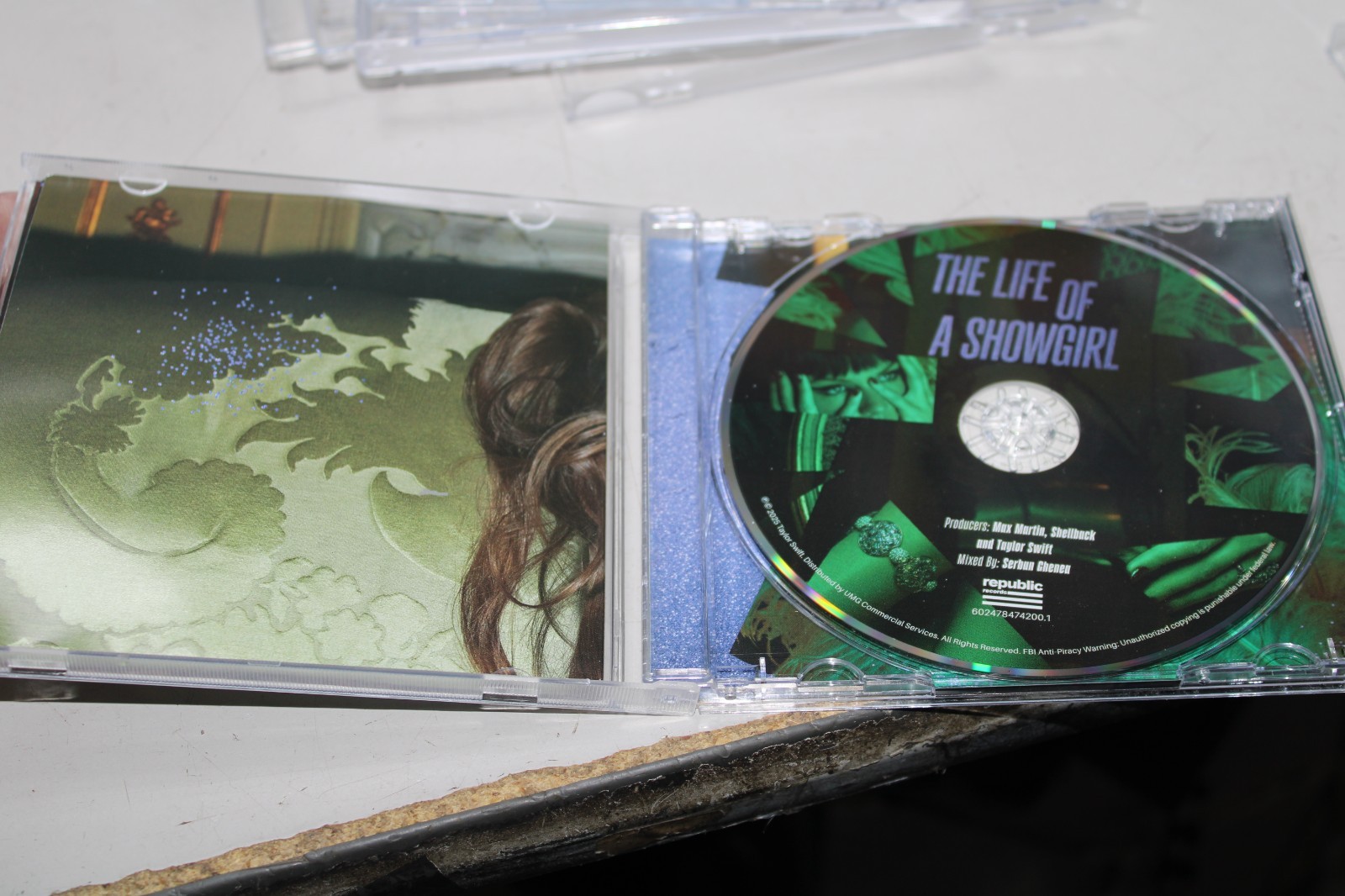 Taylor Swift THE LIFE OF A SHOWGIRL IT'S RAPTUROUS CD