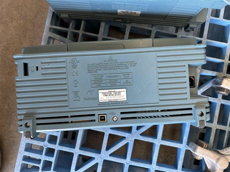 Tektronix TDS1012 C056758 Digital Storage Oscilloscope, 100MHz, 2 ...