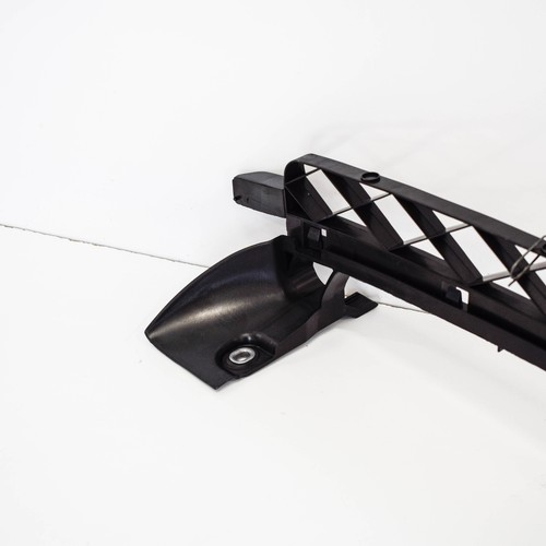 OEM VW PASSAT B8 FRONT BUMPER GUIDE CENTER 561805705A 2015 GENUINE NO🇺🇸 ...