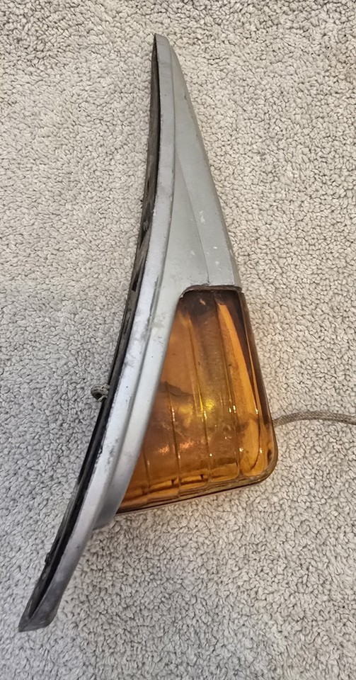 Set of 2 Vintage Griffin 110 Amber Cab Marker Clearance Lights - USED ...