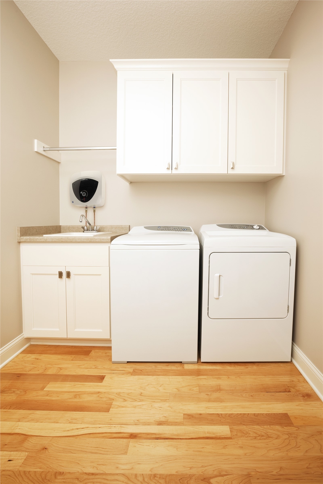 Ariston Andris Lux Europrisma Over Sink Water Heater Unvented 10L 3KW ...