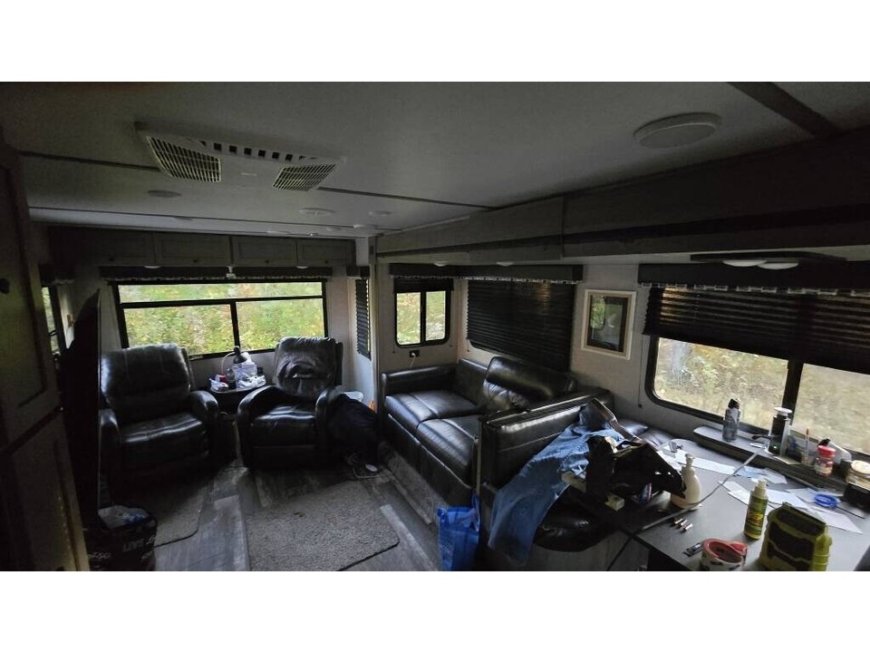 2020 Keystone Outback Ultra-Lite 299URL 33ft Travel Trailer Stock ...