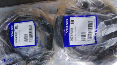 SET of 2 Pcs. New Genuine Volvo rear Spring Seat 30748888 | eBay