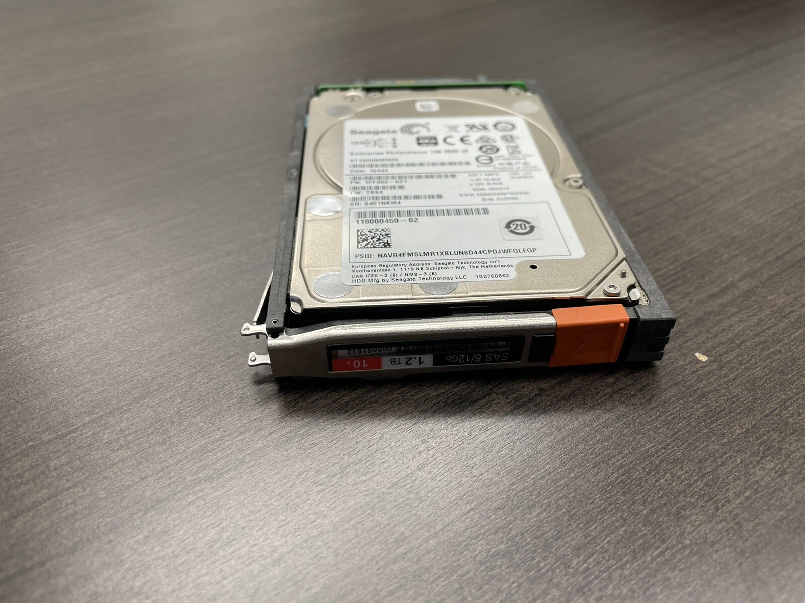 EMC Unity 1.2TB 10K 2.5” 12GB/s SAS HDD – PN: 005051632 / D3-2S10-1200 ...