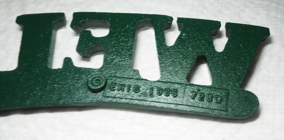 2 VINTAGE 1986 EMIG NOS CAST METAL GARDEN SIGNS WELCOME 12" READ!! #5 ...