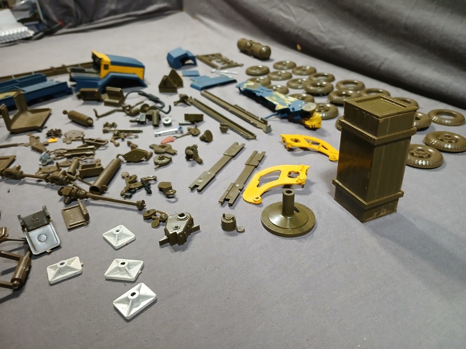 Vintage 1/32 scale 1983 Revell model kit M62 Military Wrecker 6×6 ...