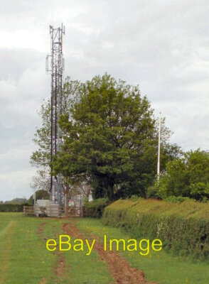 Photo 6x4 Mobile phone masts close to the Green Man pub Syresham c2007 ...