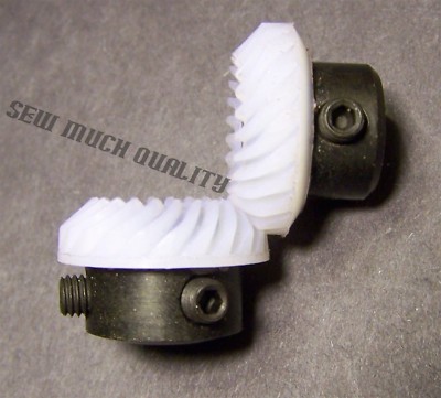 GEAR Lower Left Hook Drive Shaft Set Singer 2110 2112 2114 2118 2210 ...