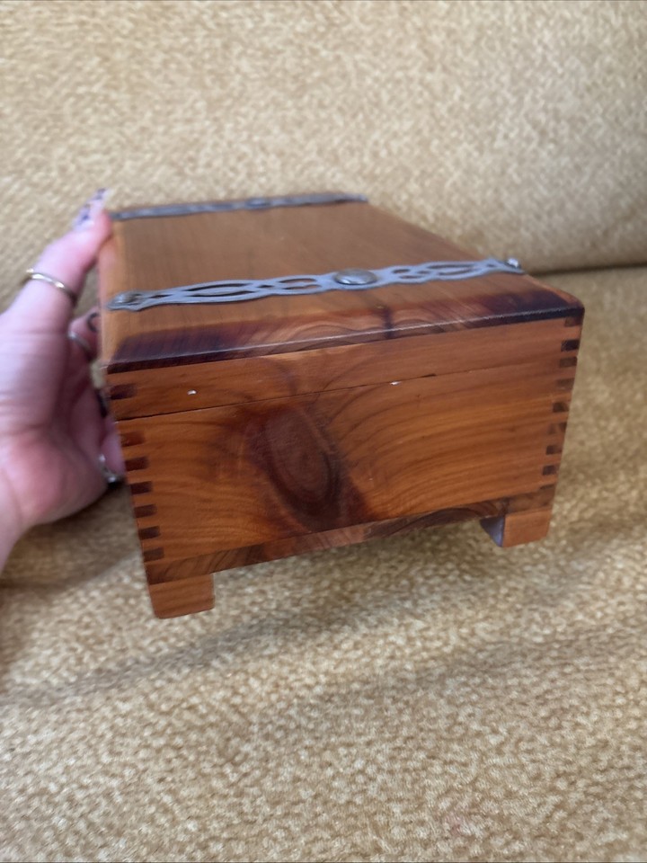 Vintage Solid Wood Jewelry Trinket Storage Box Decorative hinges ...