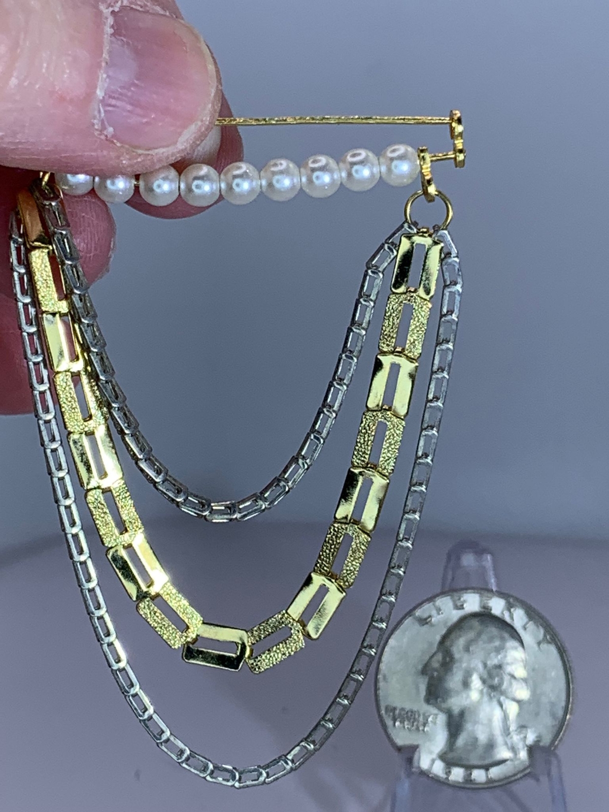 Lot of 2 Safety Pins Pearls Chains Hanging Down Vintage Gold Brooch Pin ...