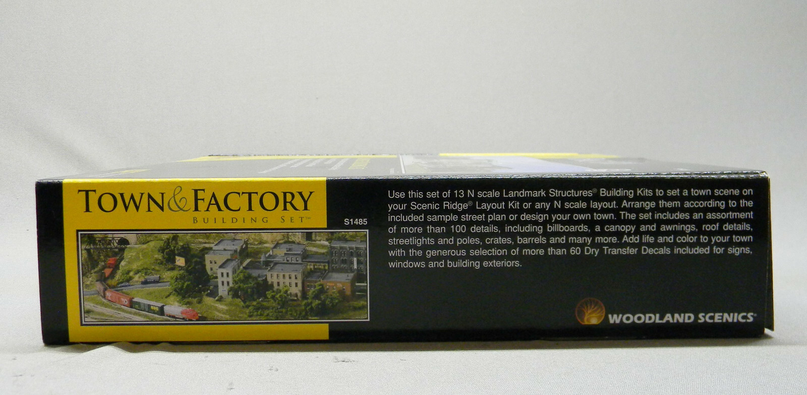 WOODLAND SCENICS N SCALE TOWN & FACTORY BUILDING KIT 13 STRUCTURES ...