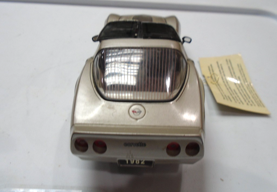 Franklin Mint Precision Die Cast 1982 Corvette Stingray with Removable ...