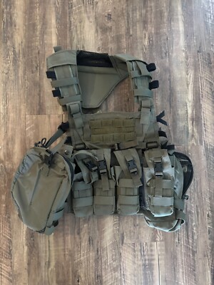 Crye Precision - AVS Detachable Chest Rig - Ranger Green with Yoke ...