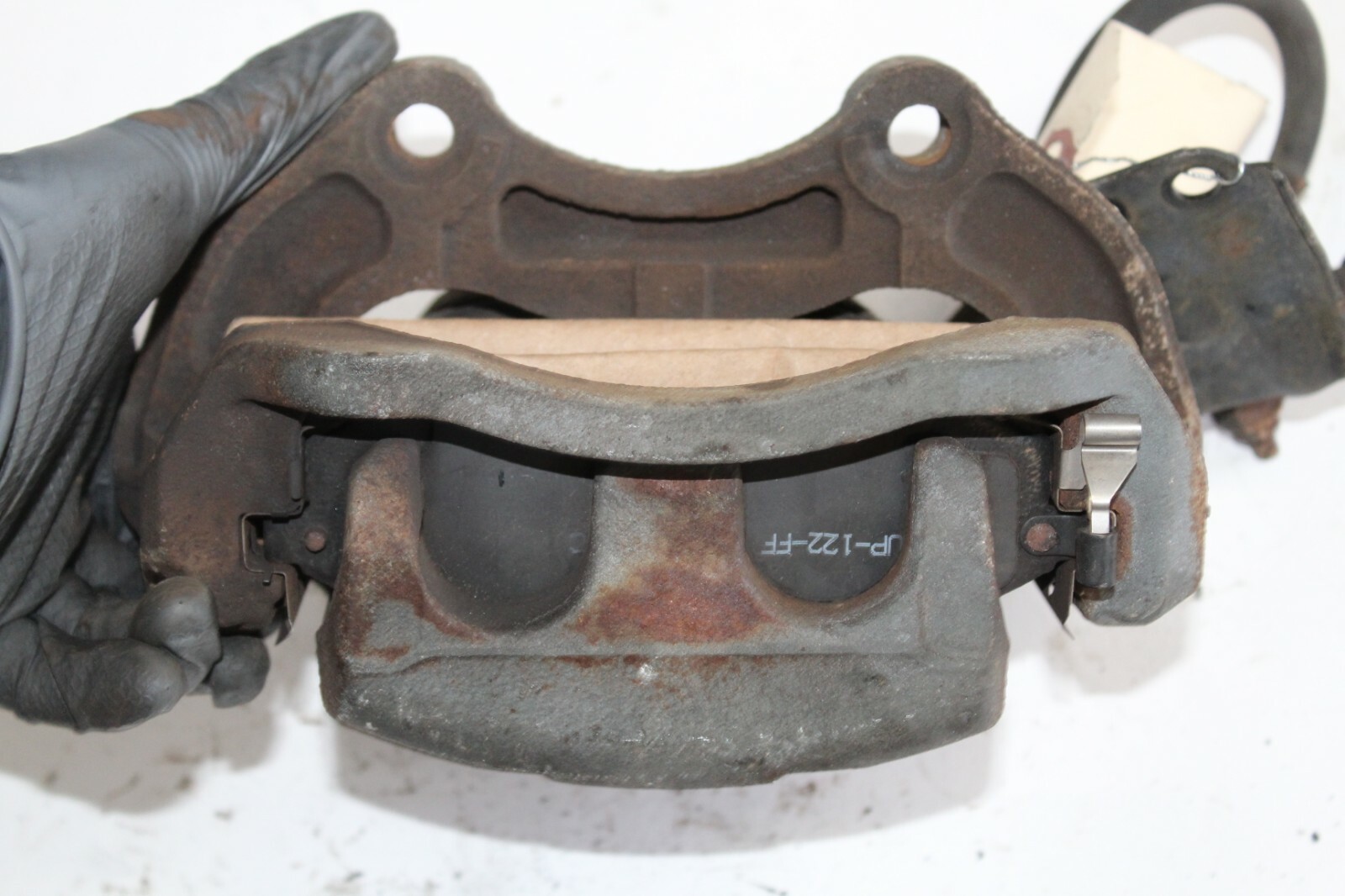 2003-2007 INFINITI G35 COUPE FRONT LH DRIVER SIDE BRAKE CALIPER W/ PADS ...
