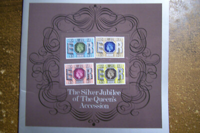 The Silver Jubilee of The Queen's Accession Booklet 1977 4 MNH Stamps ...