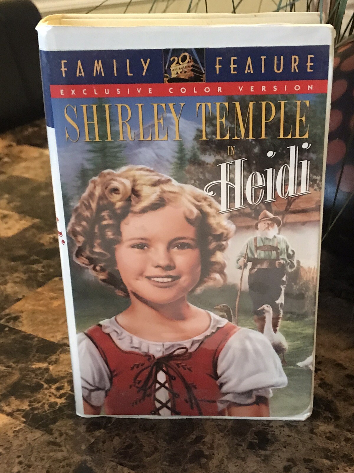 Shirley Temple Heidi Color