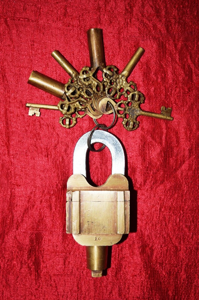 Tricky Lock Solid Brass Six Key Padlock Heavy Home Safety Handicraft ...