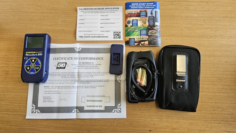 Troxler Handheld Portable Radiation Survey Meter Monitor 200 With Case ...