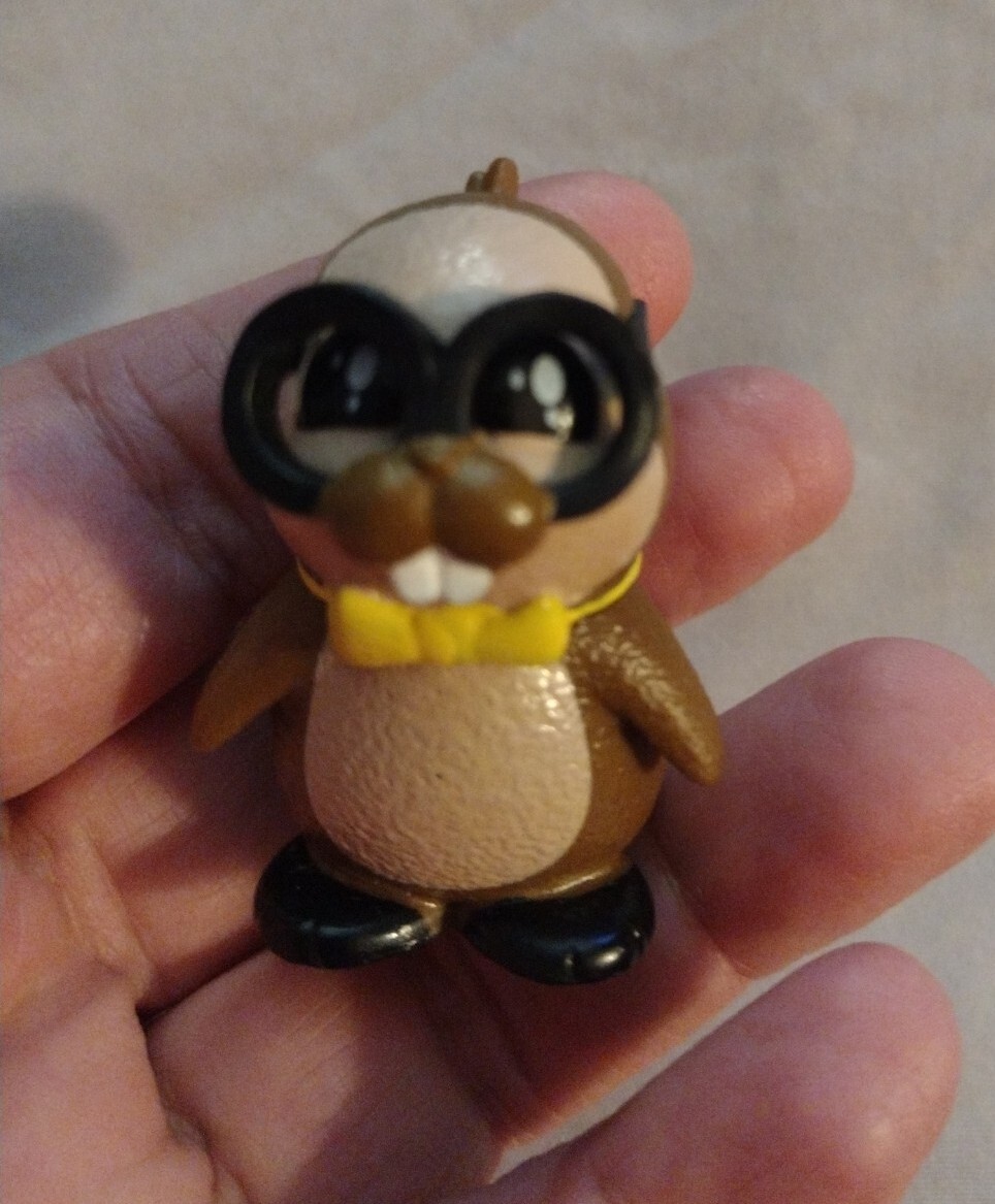 Ryan's World 2" World Tour Oregon Otter Ground Hog Beaver Figure | eBay