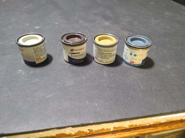 Humbrol 14ml Gloss, Satin and Matt Enamel Paint Multiple Colors Sold ...
