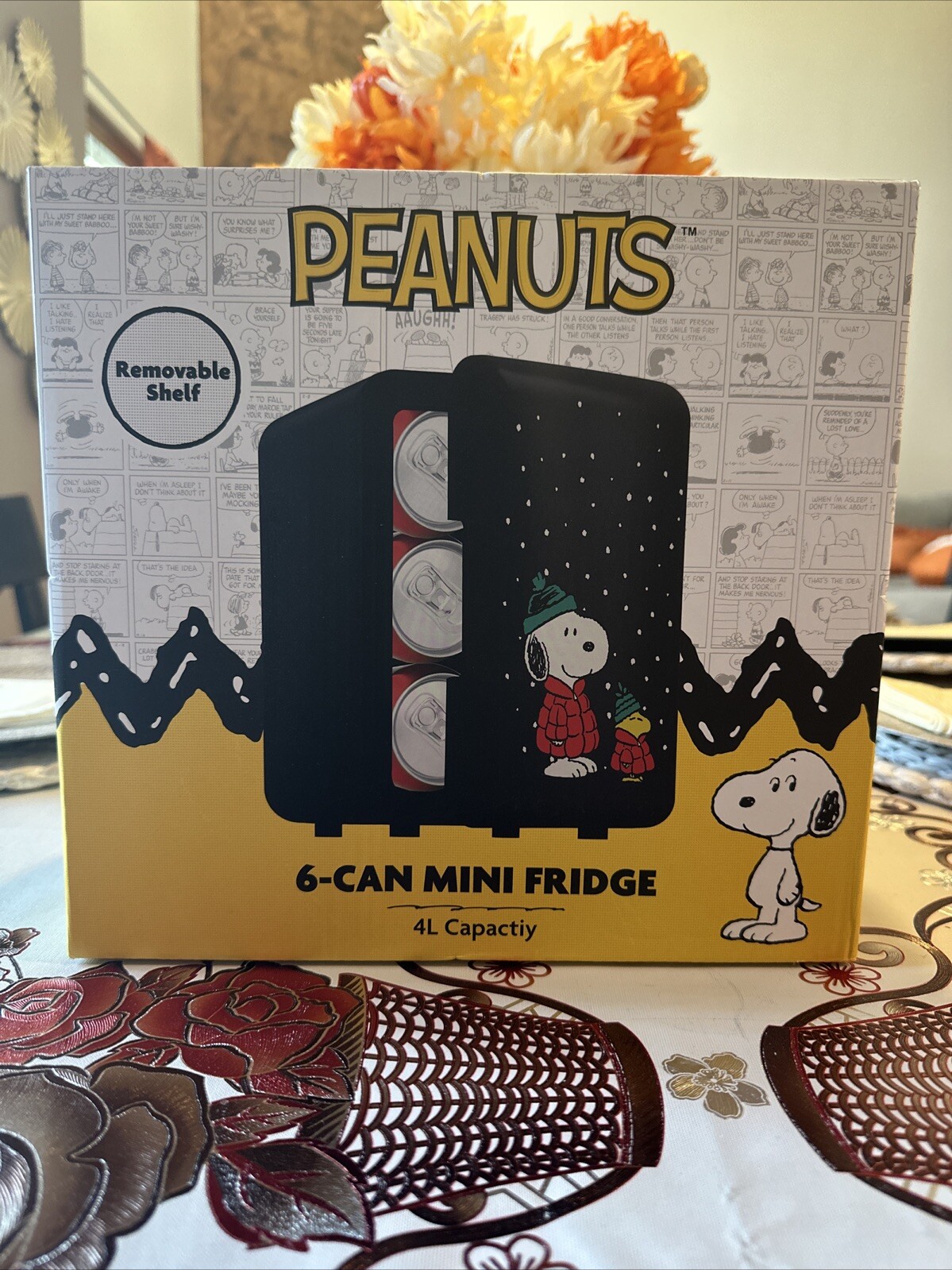 PEANUTS Snoopy Puffer Jacket Collectible Classic 4L Mini Fridge 6 Can ...