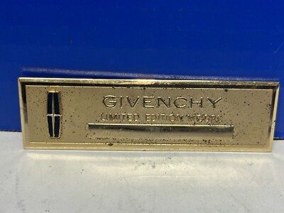 VINTAGE 1978 LINCOLN LIMITED EDITION GIVENCHY PLATE ORNAMENT EMBLEM ...