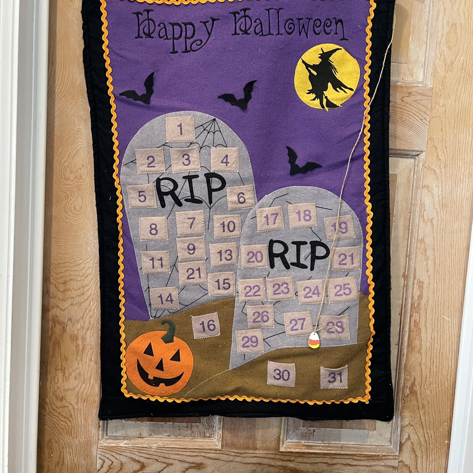 VTG 90s Halloween Advent Calendar Felt Tombstone Witch Countdown ...
